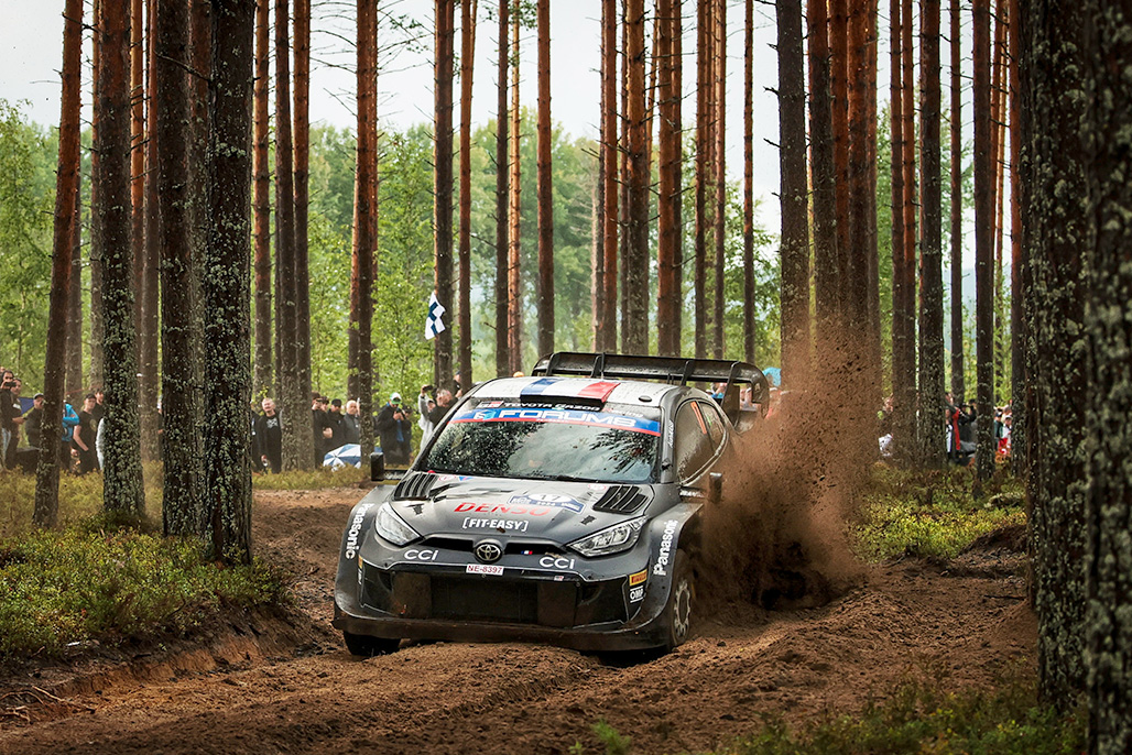 Ogier behúzta a TOYOTA GAZOO Racing számára a Finn Ralit - Toyota Koto ...